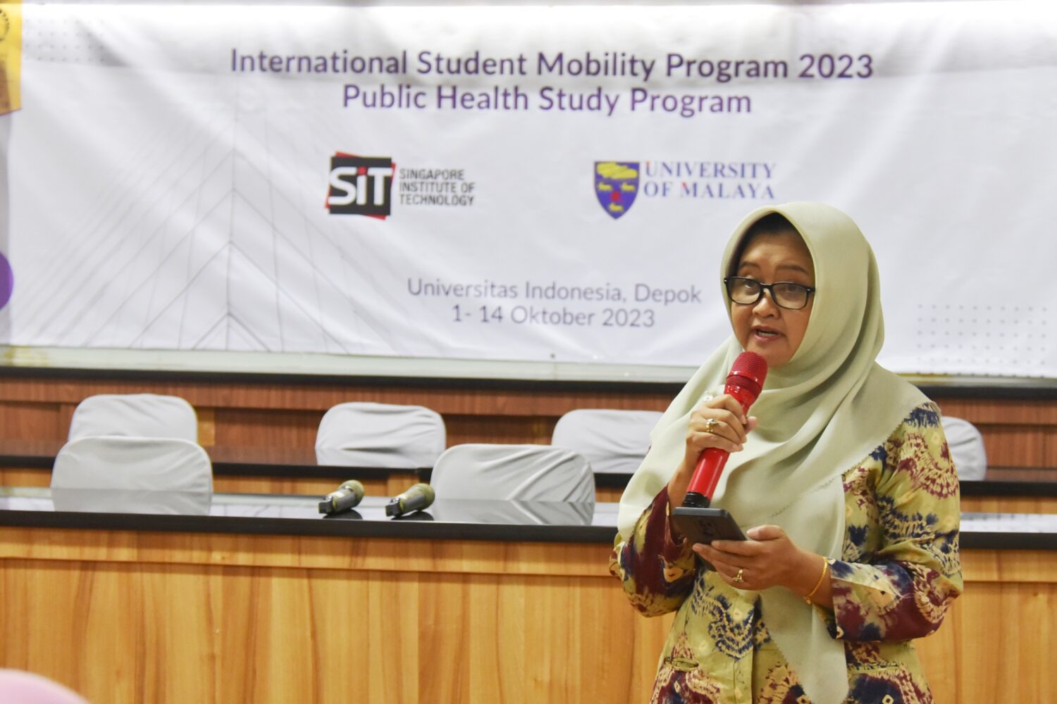 Public Health UI CREATES 2023 Sambut 17 Mahasiswa Singapore Institute ...